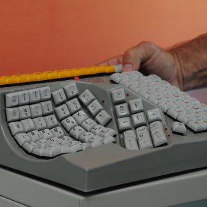 What is a One-Handed Keyboard: A Detailed Overview - keyboardclack.com