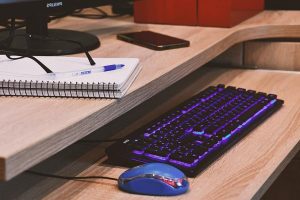 Wired vs Wireless Keyboards: Which One Should You Pick? - keyboardclack.com